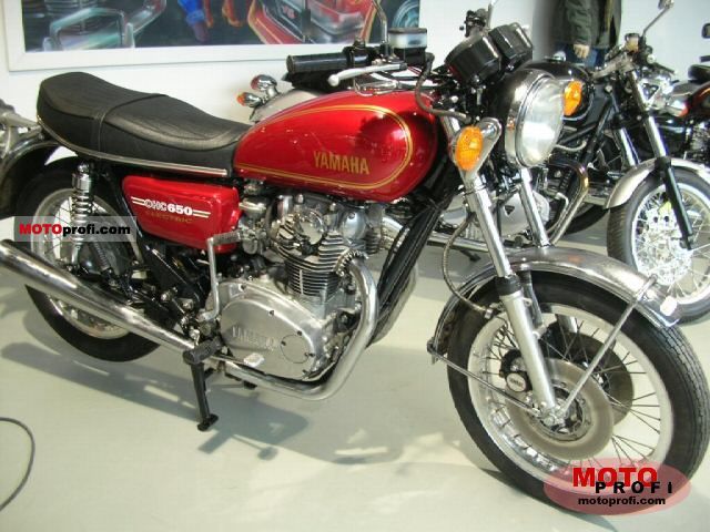 Yamaha XS 650 1977 Specs and Photos